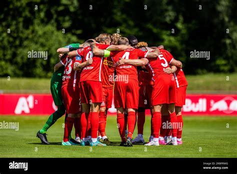 Fc red bull salzbourg fc nordsjaelland Banque de photographies et dimages à haute résolution