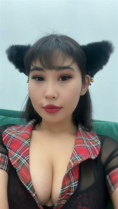 Jungso Ming Webcam Model Profile Xhamsterlive