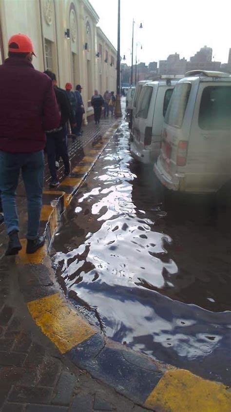 غرق محيط ميدان محطة مصر في الإسكندرية بمياه الأمطار صور