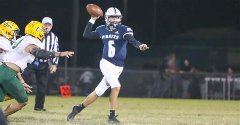 Top 4 Jacksonville Area High School Football Quarterbacks Entering 2022