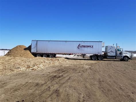 Services Pikowicz Farms Ltd