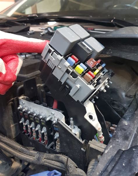 Fuse Box Diagram Volvo Xc60 1g And Relay With Assignment And Location