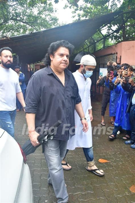 Sajid Khan Attend Krishan Kumars Daughter Tishaa Kumars Funeral In