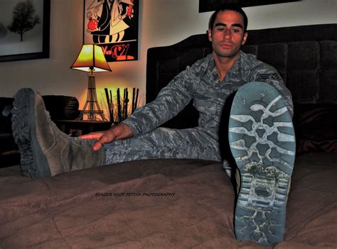 Seager Foot Fetish Clips On Twitter Usaf Airman Diego Strips Off His