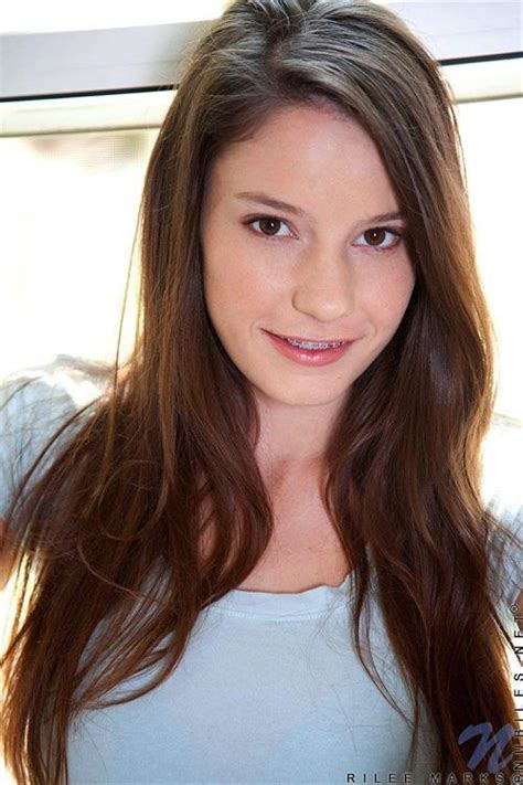 Rylee Markss Pictures Hotness Rating Unrated