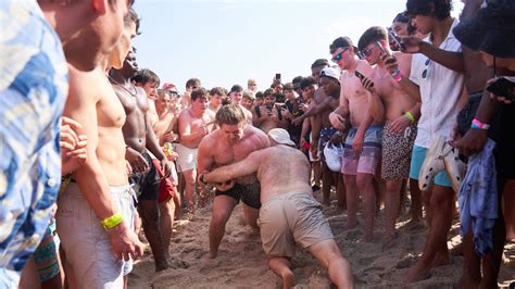 Florida Spring Break Draws Massive Crowds Fun Beach Boxing Matches To