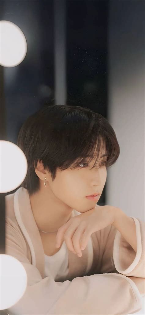 Chat With 🦫💞 Han Ji Sung Nsfw Enjoy Free Unrestricted Ai Character