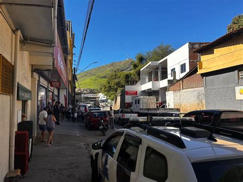Policial à paisana reage a tentativa assalto e suspeito é baleado em