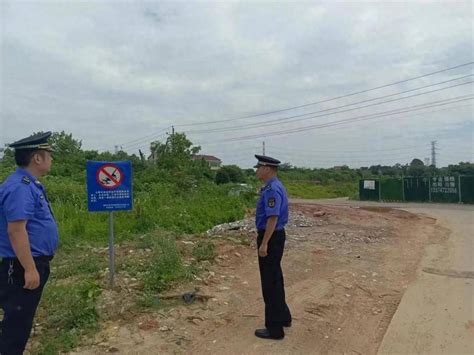强化监管执法 严厉打击乱倾倒渣土违法行为建筑垃圾清运巡查