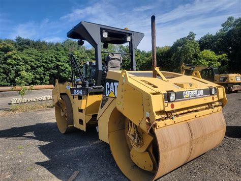 Cat Cb 534d Double Vibratory Roller