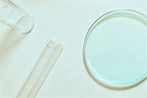 Inspecting The Polarity Of Methanol