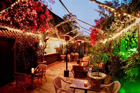 Outdoor Dining The Buffalo Club Santa Monica Ca