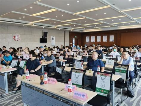 鎮江市丹徒區人民醫院消化科成功舉辦「炎症性腸病規範化診療學習班」暨「內痔內鏡下診治手把手培訓班」 每日頭條