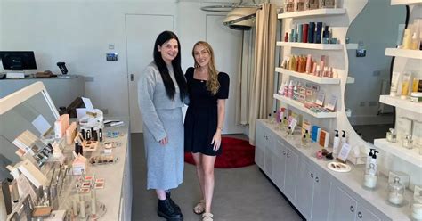 Waltham Woman Whos Worked With Ariana Grande Opens New Boutique After