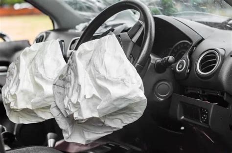 Indikator Indikator Airbag Menyala Suzuki Indonesia