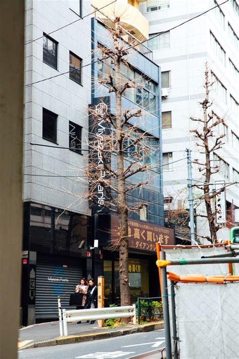 西麻布 交差点近くにある一棟貸しビル 東京の店舗物件検索サイト Shops Tokyo
