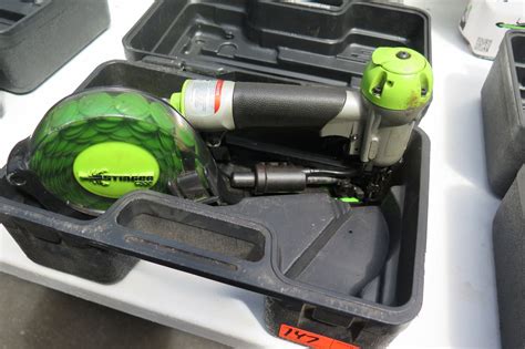 Stinger Cs58 Cap Stapler In Hard Case W 2 Boxes Staplepac Staples Oahu Auctions