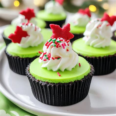 Irresistible Grinch Mini Cheesecakes Easy Holiday Treat