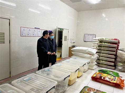新乡市教育局年检工作组莅临我校检查指导工作 学校新闻 文章列表 新乡市诚城卓人学校（原河南师大附中双语国际学校）