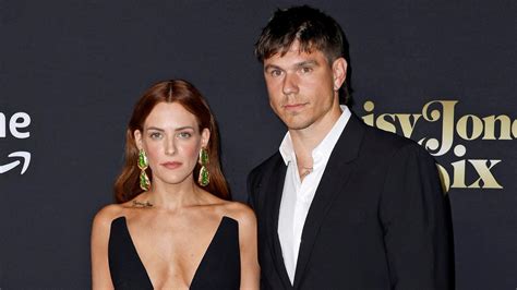 Riley Keough Opens Up About Growing Up At Neverland Graceland News