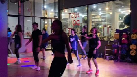 Class Dancing 💃🏻🕺🏻 By Kru J 1 ช่วยเผาผลาญพลังงานค่อนข้างมาก 2 เป็น