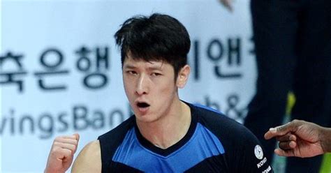 블로킹 우위 앞세운 현대캐피탈 Kb손해보험에 완승