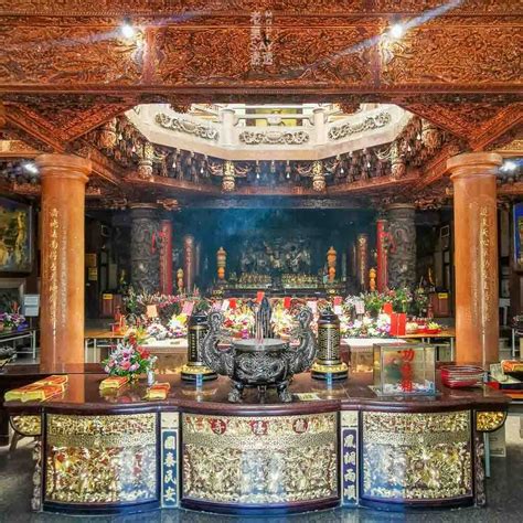 嘉義廟宇 嘉義觸口天長山龍隱寺主祀濟公禪師圓通古佛天長地久橋旁 Zi 字媒體