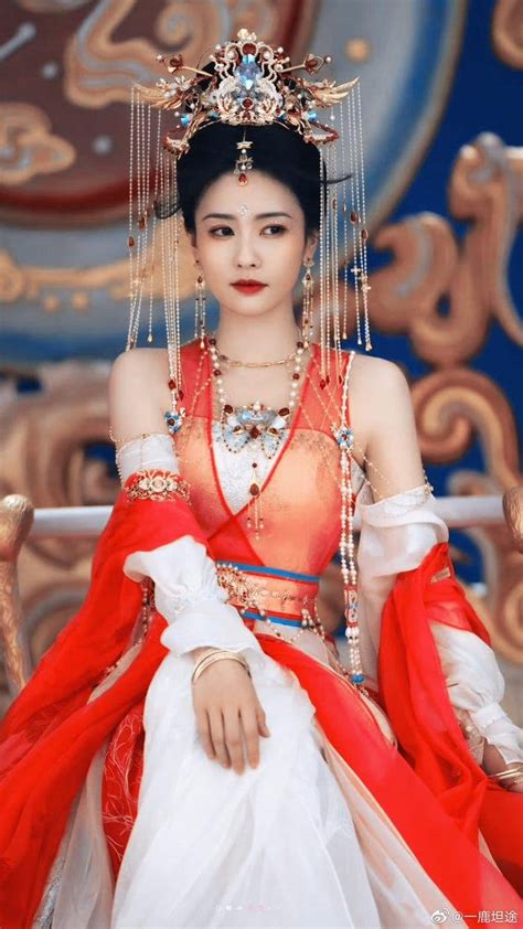 Bạch Lộc Và Bạn Trai Thông Báo Tin Vui Ngày Về Chung Nhà Không Còn Xa