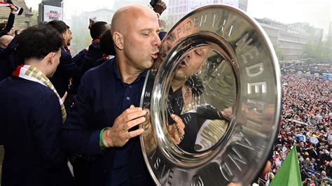Dutch Journalist Makes Strong Arne Slot Claim Amid Liverpool Links
