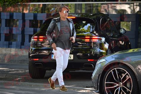 Bogdan Ionescu S A Făcut Bărbat De Casă I A Gătit Ciorbă Iubitei