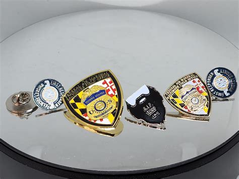 Label Pins Frontline Coins Usa