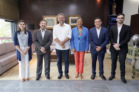 Reitor Da Uece Participa De Reunião Com Governador Elmano De Freitas