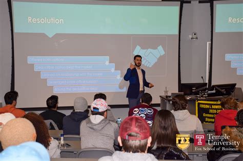 31323 Felix Bocchicchio