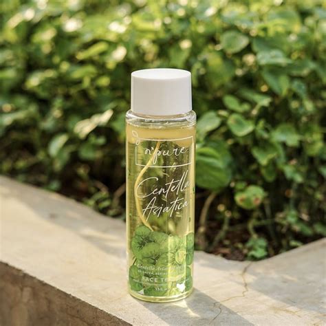 4 Rekomendasi Toner Brand Lokal Untuk Menghilangkan Bekas Jerawat