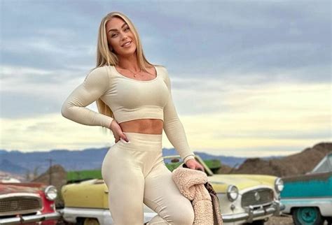 Meet Julia Föry The Multi Talented Ifbb Pro Bodybuilder Weightlifter