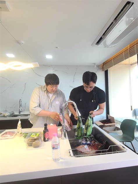 제 1회 워크샵 로캘리