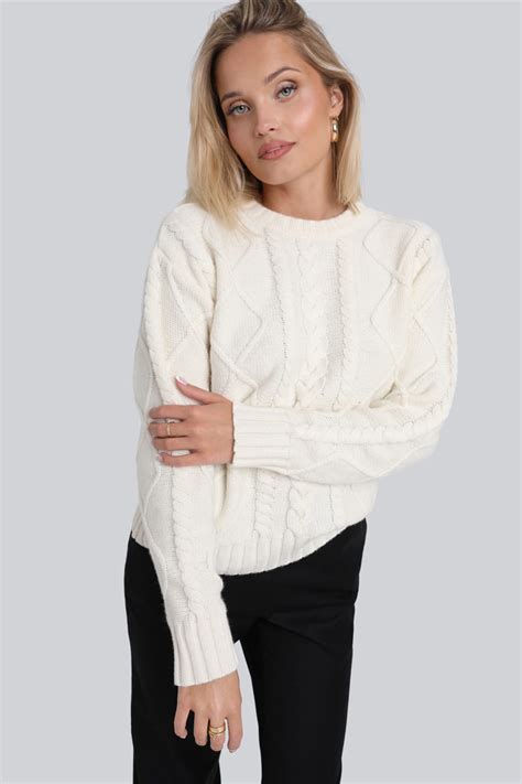 Kremowy wełniany sweter damski warkocz Miss Lovely Creme Ansin