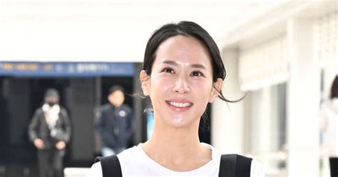 조여정 로맨틱 미소 [사진]