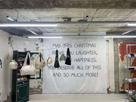 팝업스토어 Emcom