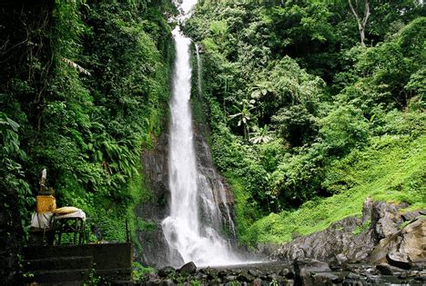 Git Git Waterfall Bali