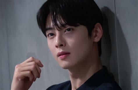 ปักพินโดย Vidhyashree ใน Cha Eun Woo ️ ชาอึนอู ท้องฟ้า