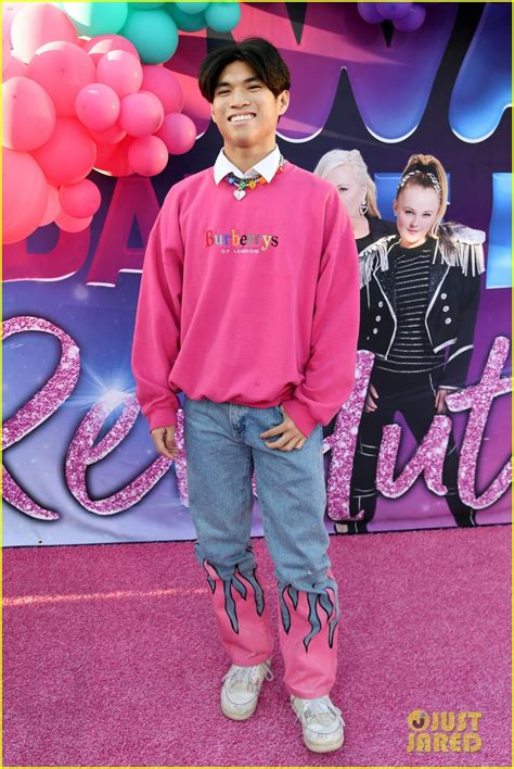 Full Sized Photo Of Jojo Siwa Premieres Siwas Dance Pop Revolution 11