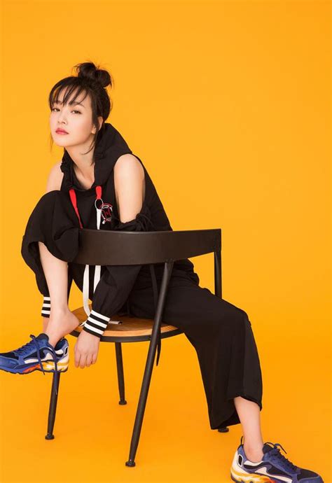 另类性感：何杜娟 每日头条