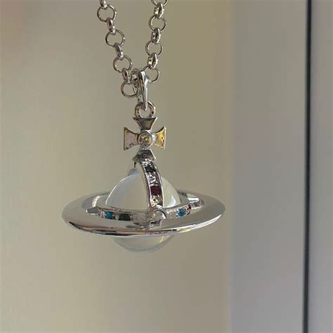 vivienne westwood ~ 🪐 | Вивьен вествуд, Бижутерия, Сережки