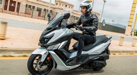 Top 10 125cc Maxi Scooters 2024 Lexham Insurance