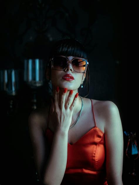 Seductive Older Woman Photos Download The Best Free Seductive Older