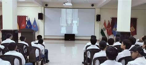 Visit Of Col Rishma Sarin Army Service Corps Sainik School Jhansi Sainik School Society