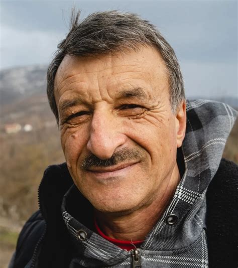 18 Perfect Hairstyles For Men With Big Noses In 2024