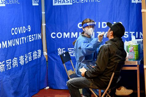 政府在元朗朗屏邨鳳屏樓指明「受限區域」執行限制與檢測宣告及強制檢測公告（附圖）