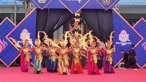 Foto Sultra Tenun Carnaval 2022 Promosikan Budaya Dan Kearifan Lokal